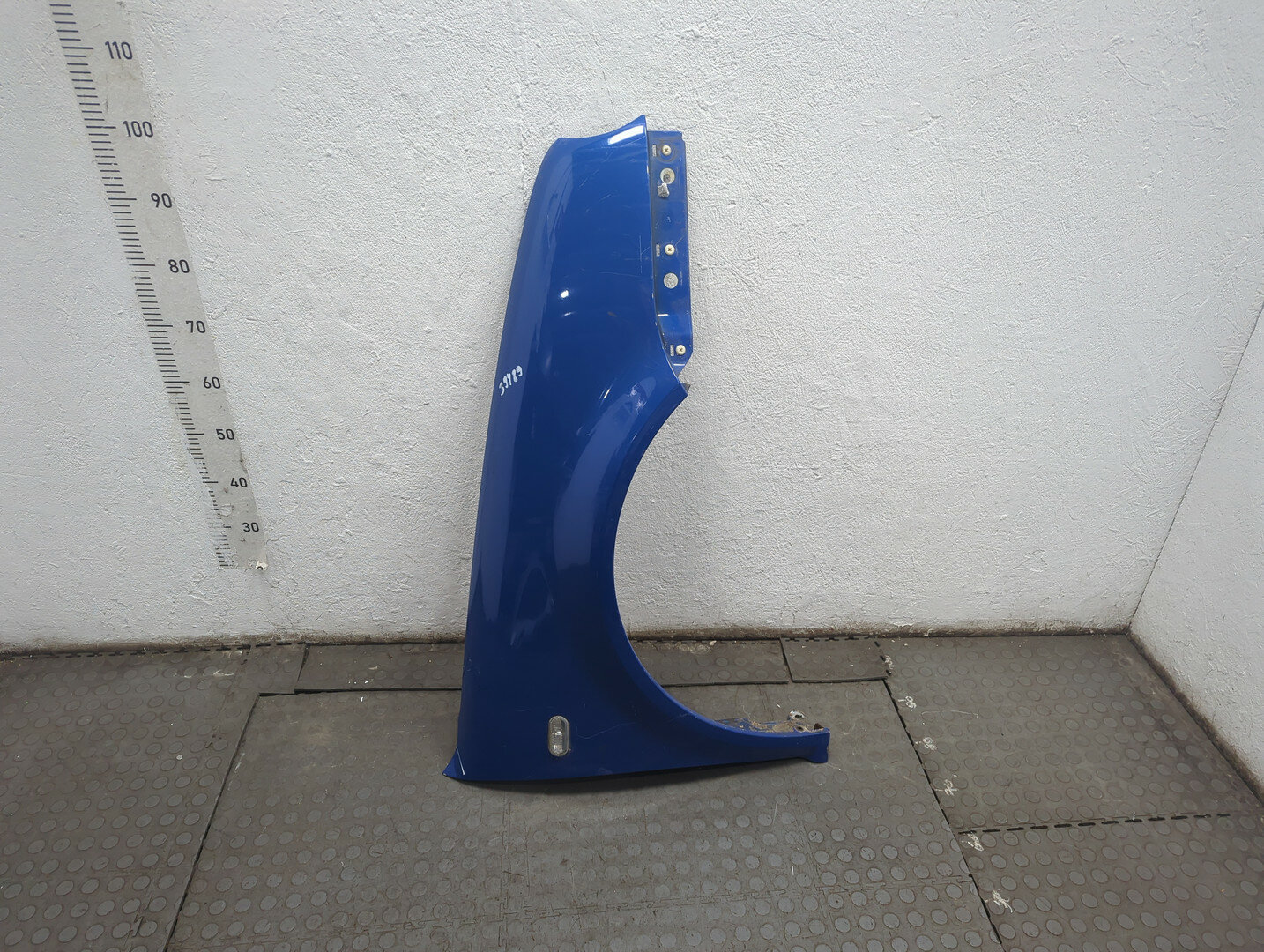 Крыло правое переднее Volkswagen Golf 4 Б/У