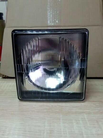 Фара ФГ-308 087.101.000 квадратная, МТЗ-1221, 1522