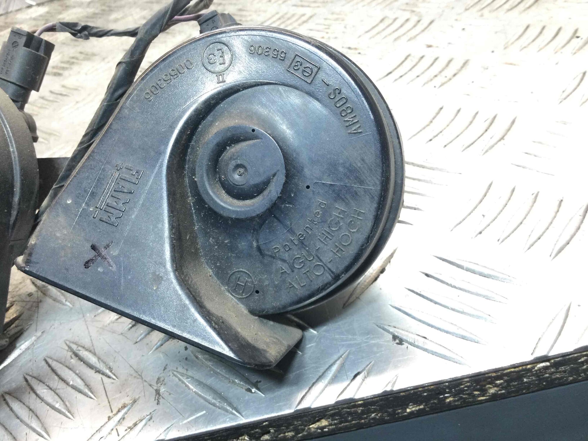 Б/У Сигнал (клаксон) Land Rover Range Rover 3 поколение (2002-2005) 2002 г.