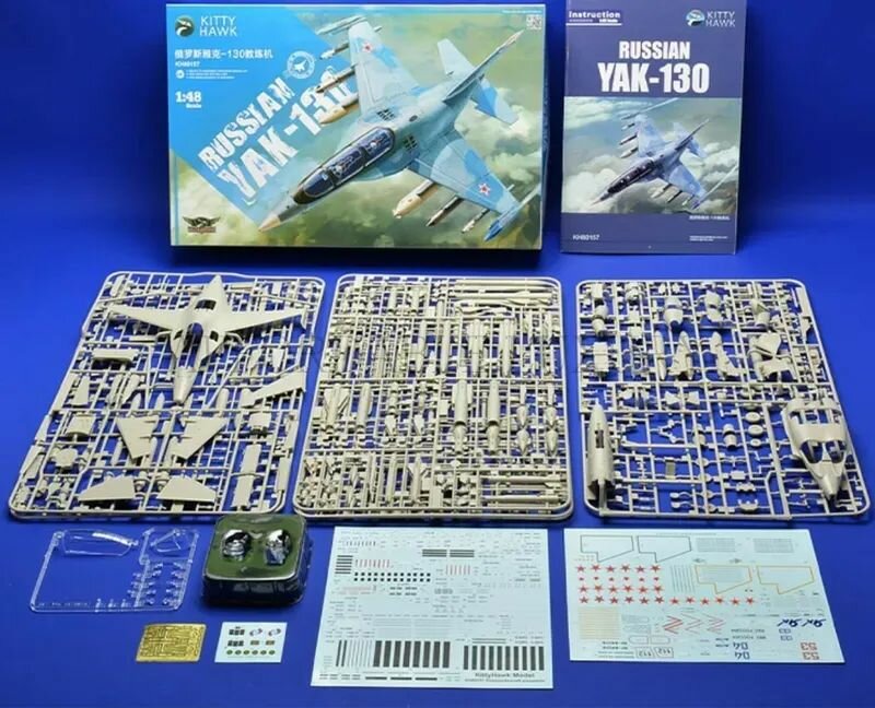 Kitty Hawk 1/48 Модель самолета Як-130, детализированный сборный комплект