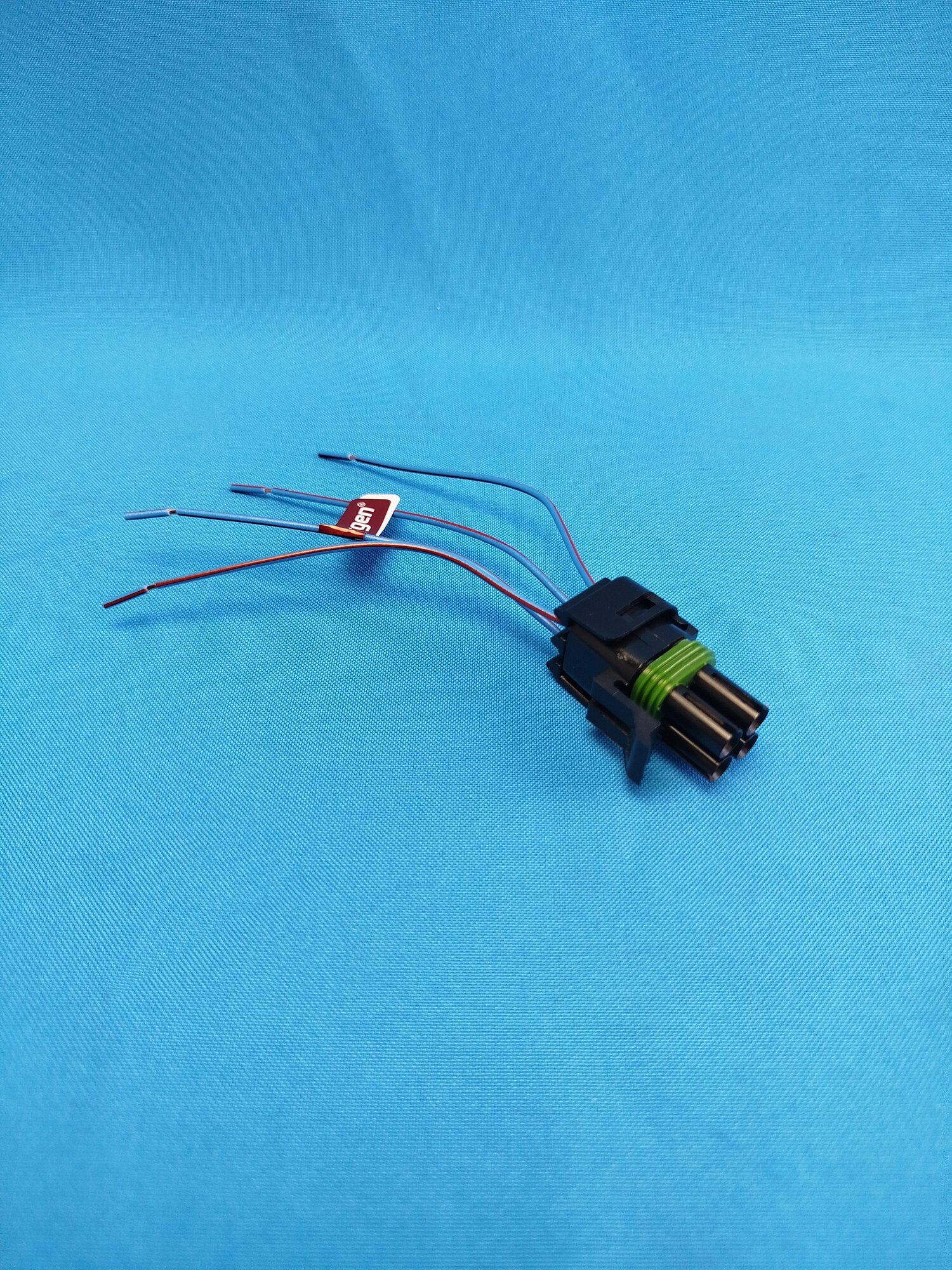 Колодка с проводами "Cargen" к бензонасосу, датчика кислорода гнездовая