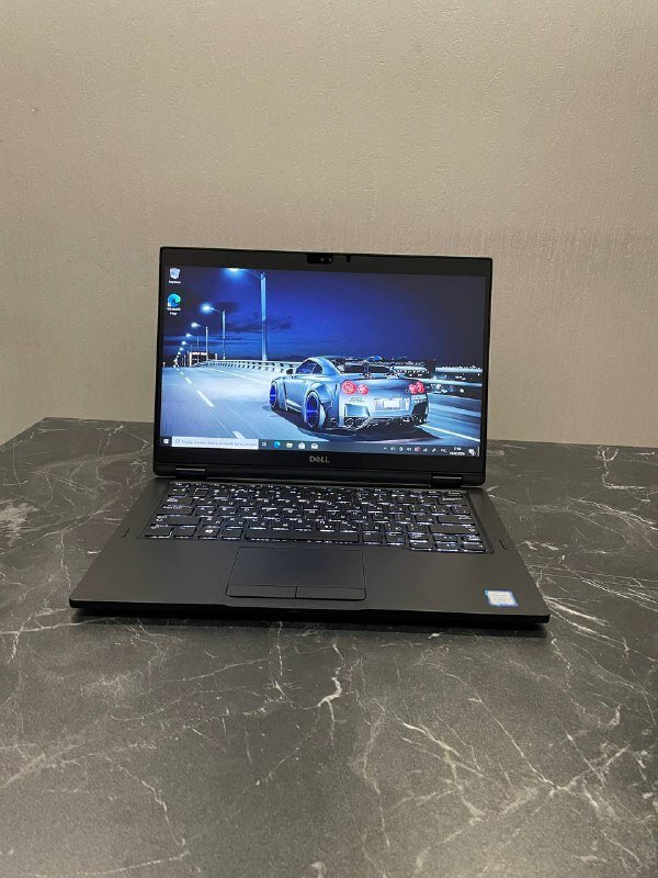 13.3" Ноутбук Dell Latitude 7390 2-in-1, 1920x1080, Intel Core i7-8650U 1.9 ГГц, 16/256 ГБ, Intel UHD Graphics 620