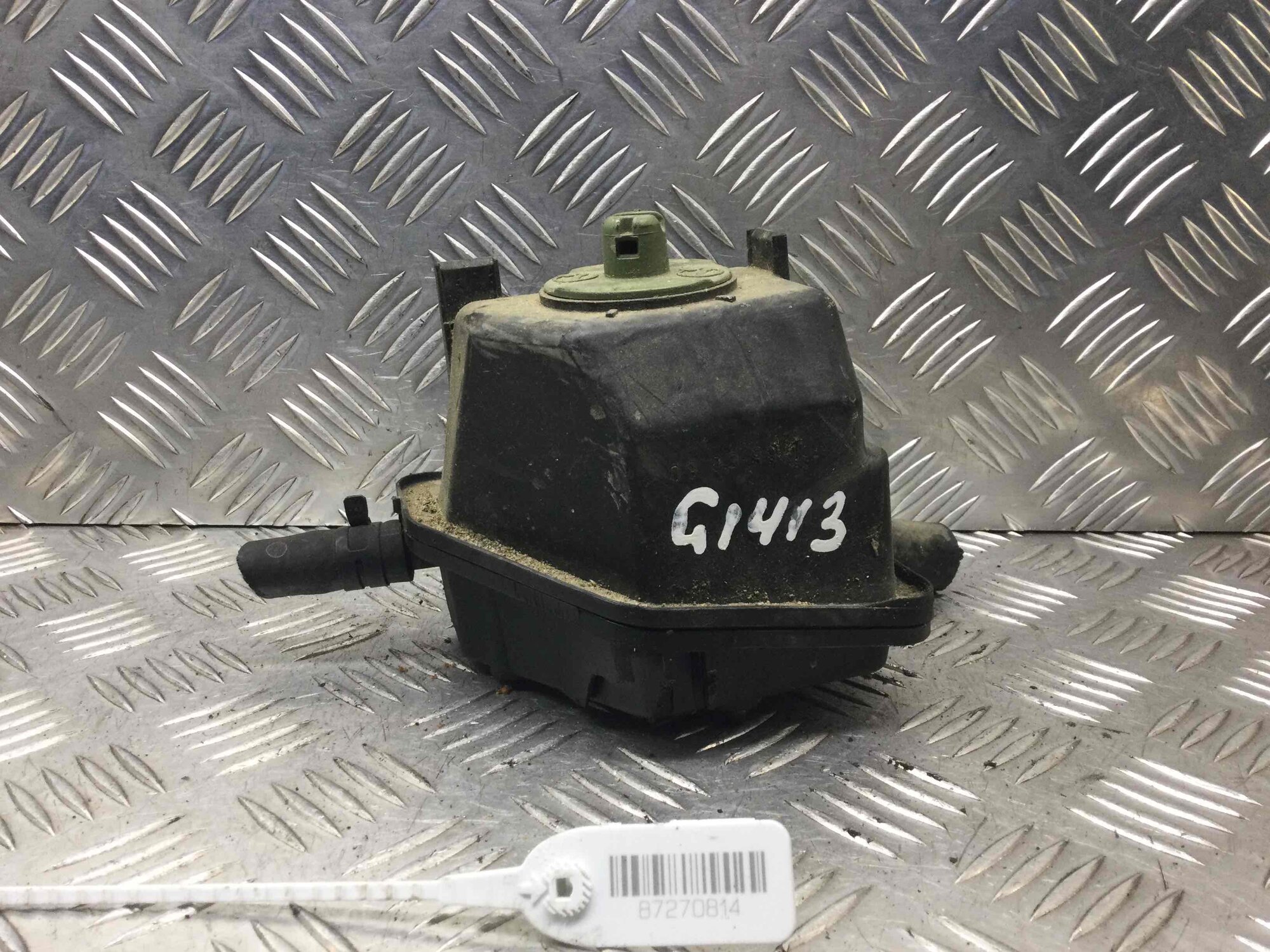 Б/У Бачок гидроусилителя Volkswagen Golf 4 поколение (1997-2004) 2000 г.