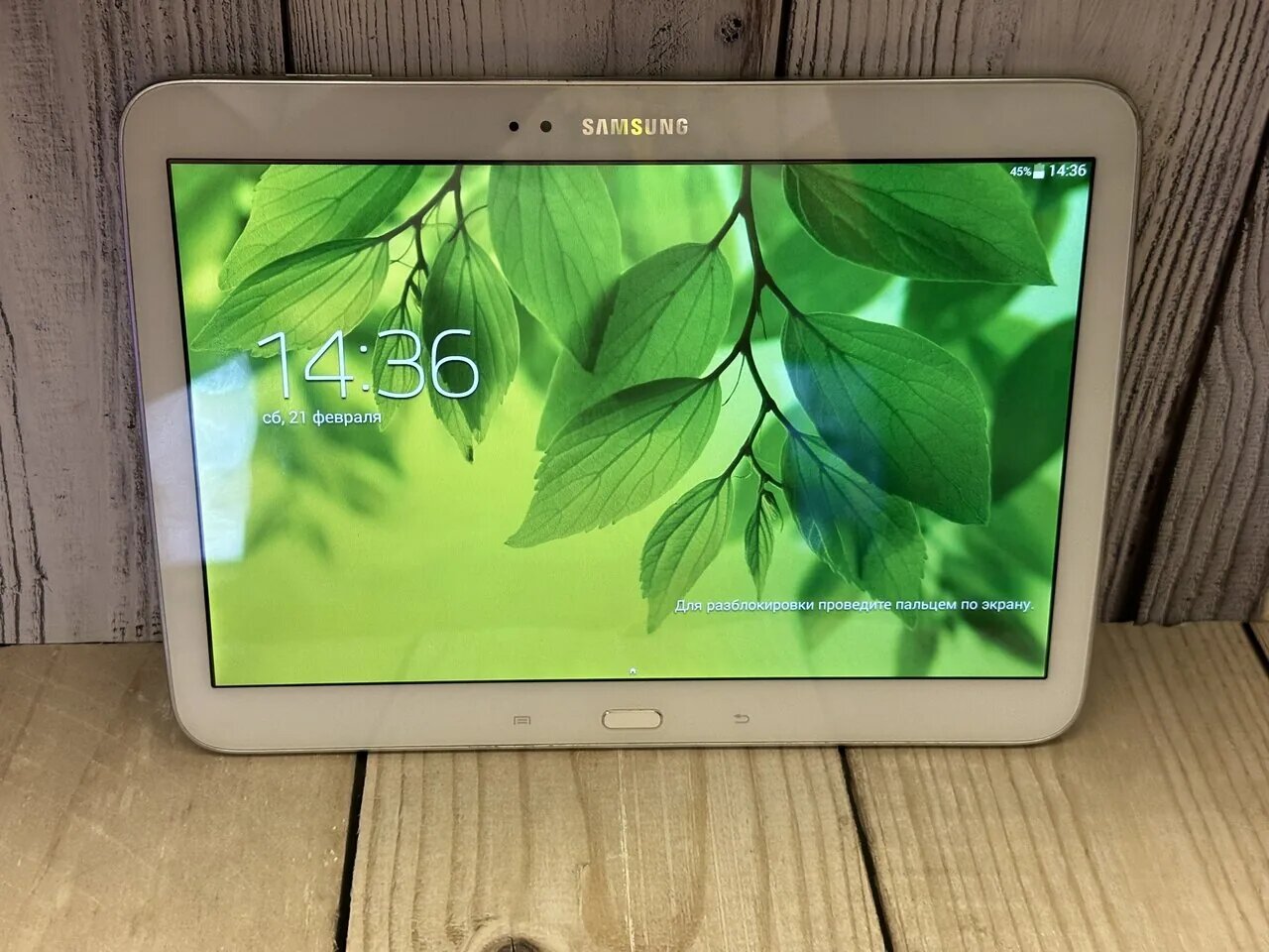 Планшет Samsung Galaxy Tab 3 GT-P5200 белый 16гб
