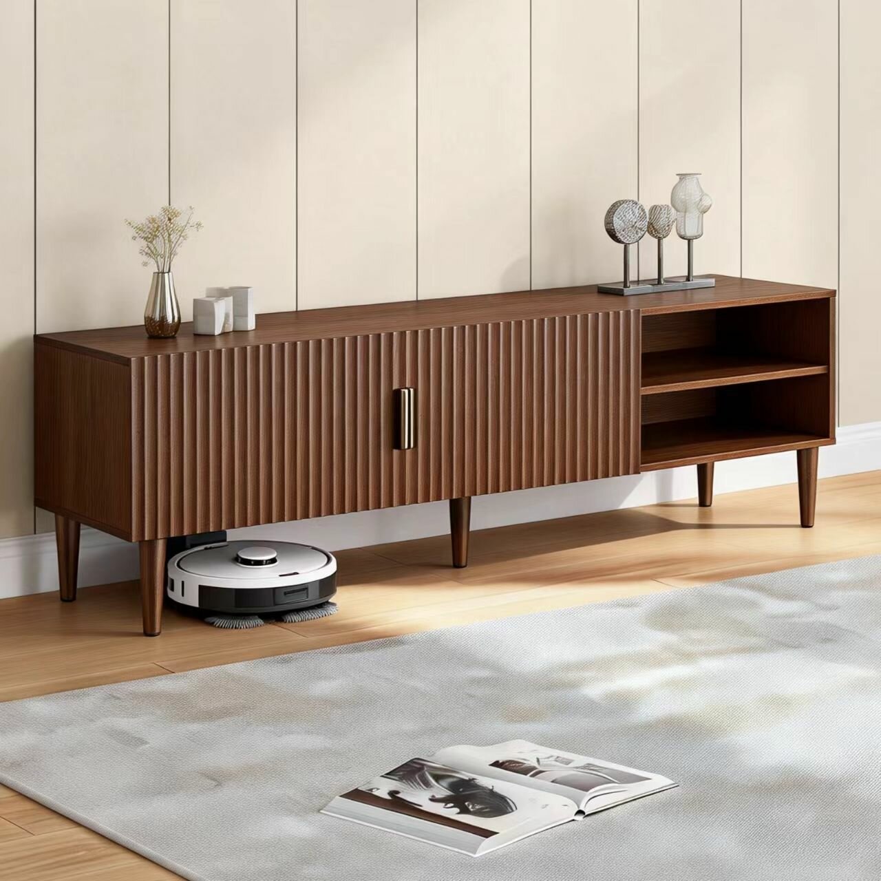 Тумба под телевизор напольная 150×47×37, коричневый, с вертикальной текстурой, реечным дизайном и металлическими ручками