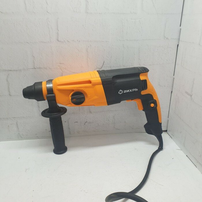 Перфоратор Вихрь П-750