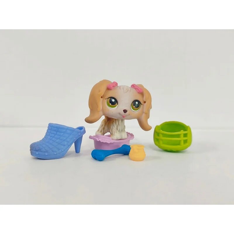 Фигурка собачка спаниель пластиковая желтого цвета