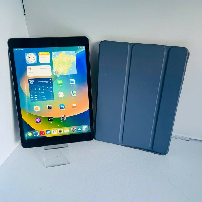 Планшет Apple iPad (8-го поколения) (2020) 4/32 Серый