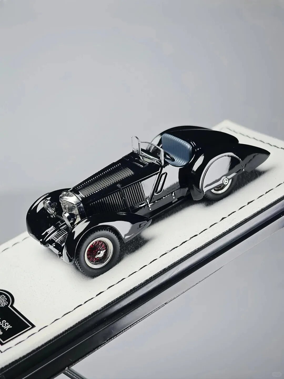 BBURAGO Mercedes Benz SSK 1930 1:64