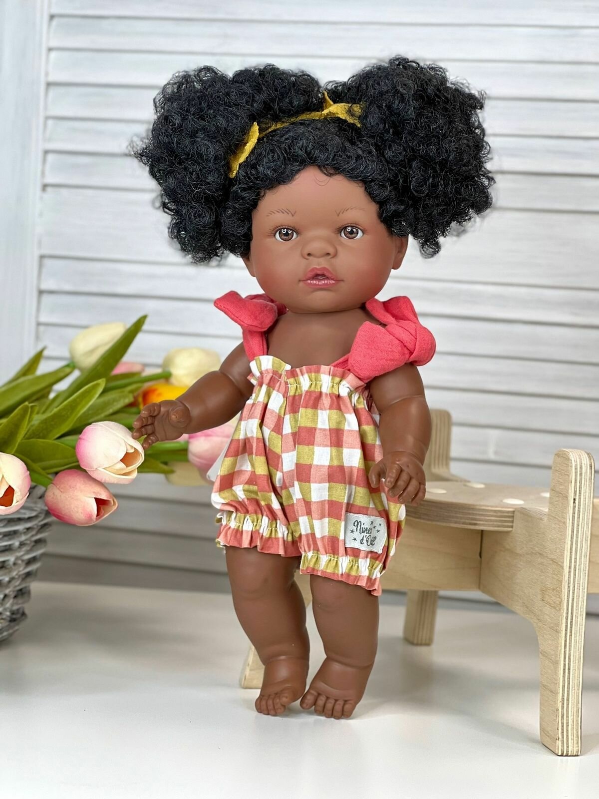 Кукла Nines виниловая 37см JOY (3074K)