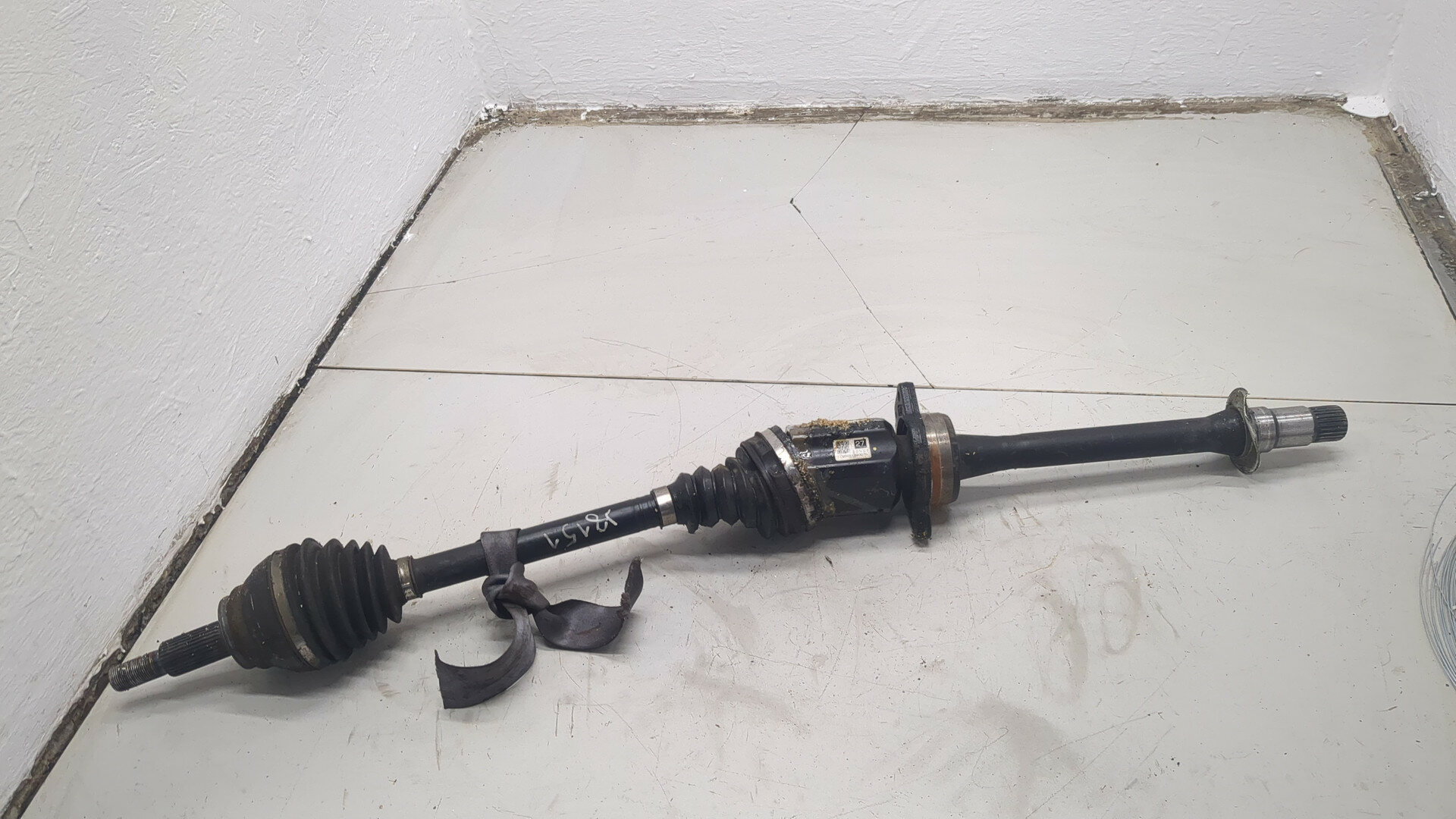 Полуось (вал, шрус) правая передняя Toyota RAV 4 Б/У