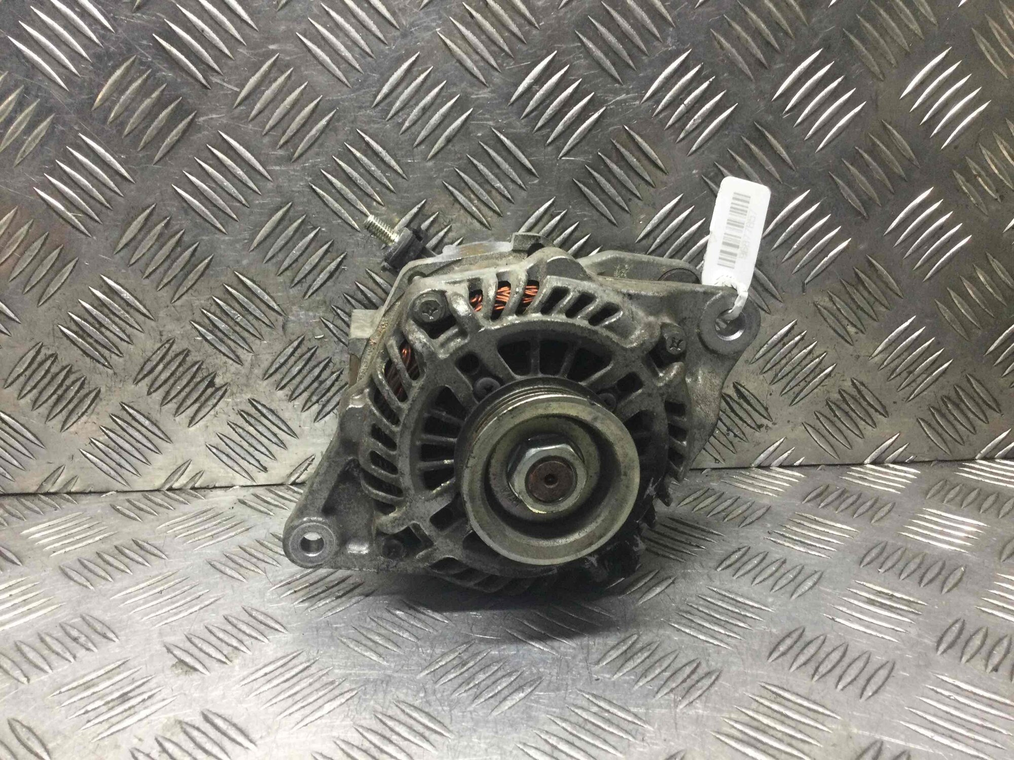 Б/У Генератор Mitsubishi ASX 1 поколение (2010-2012) 2010 г.