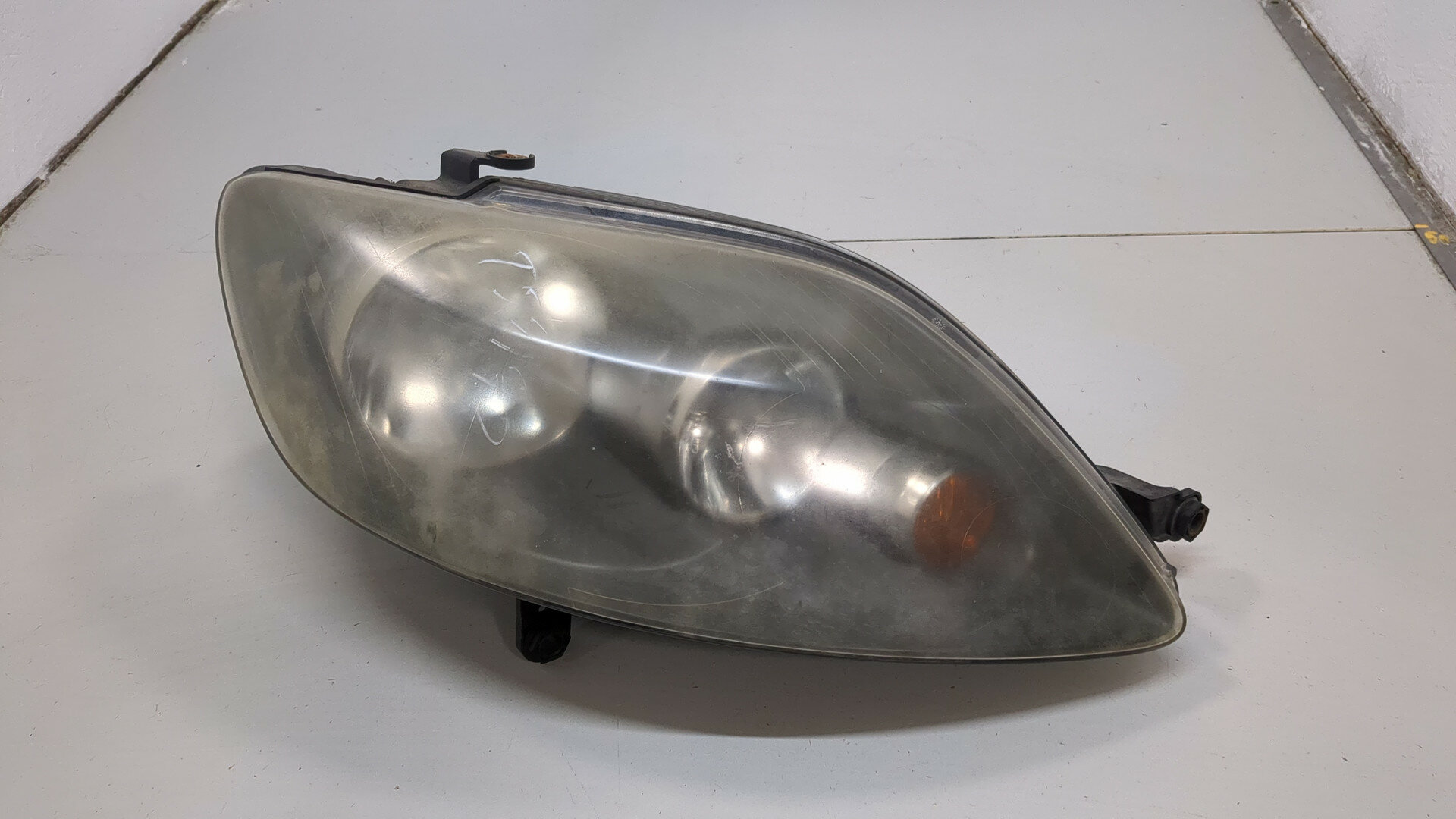 Фара (передняя) правая Volkswagen Golf Plus Б/У