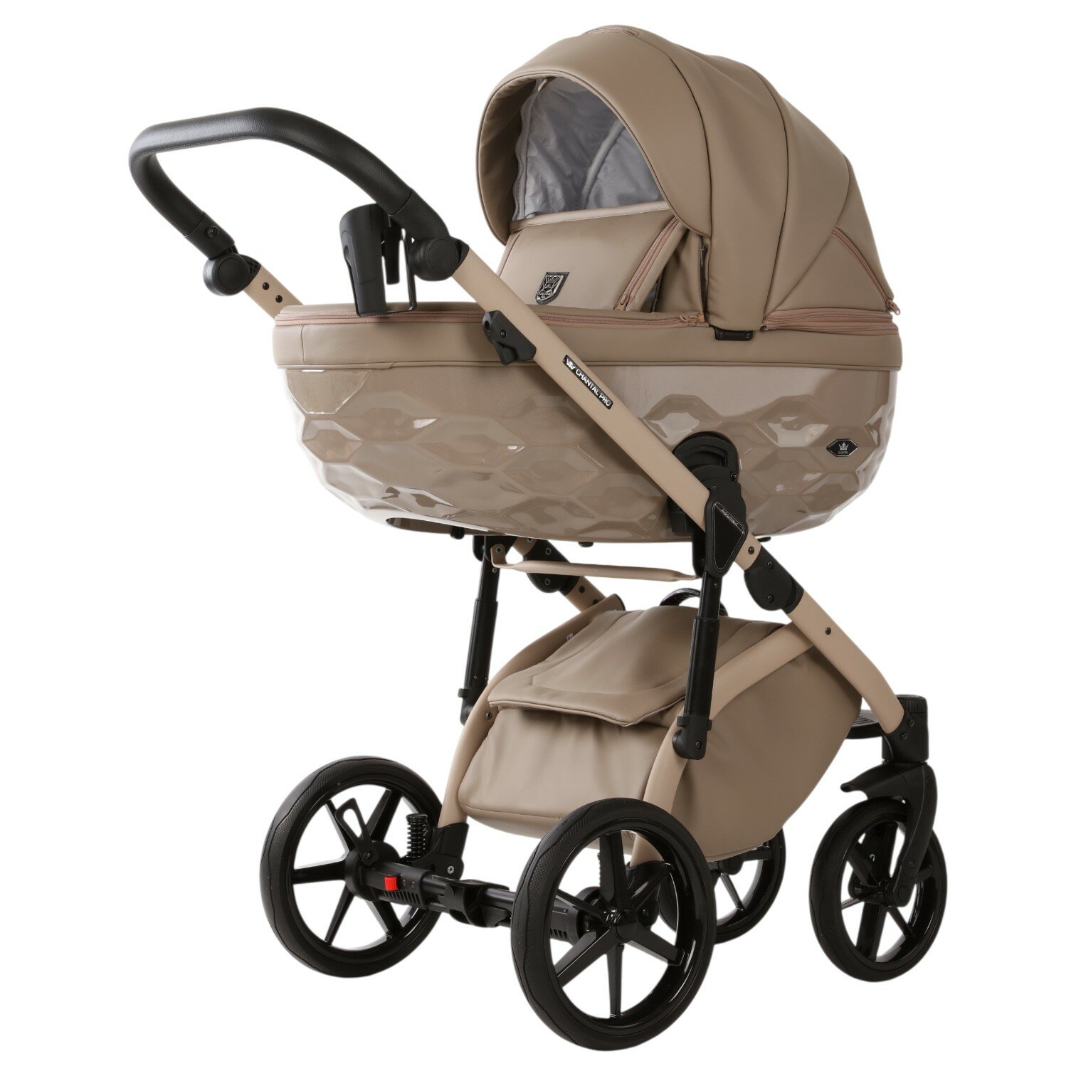 Детская универсальная коляска Adamex Chantal PRO Natura - CN-4-Cappuccino (Бежевая экокожа)