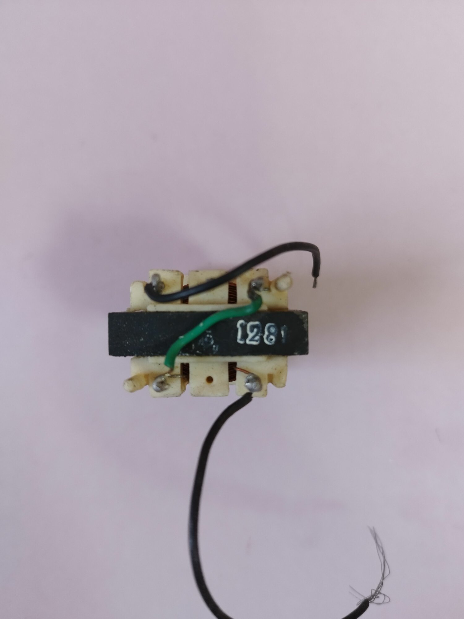 Трансформатор тока 128 40х30мм