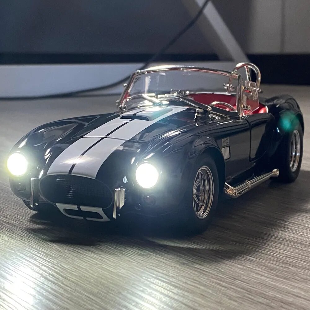 1:24 Ford Shelby Cobra 427 Roadster 1965 S/C Классический винтажный автомобиль, Металлическая модель автомобиля, Со звуковыми и световыми эффектами