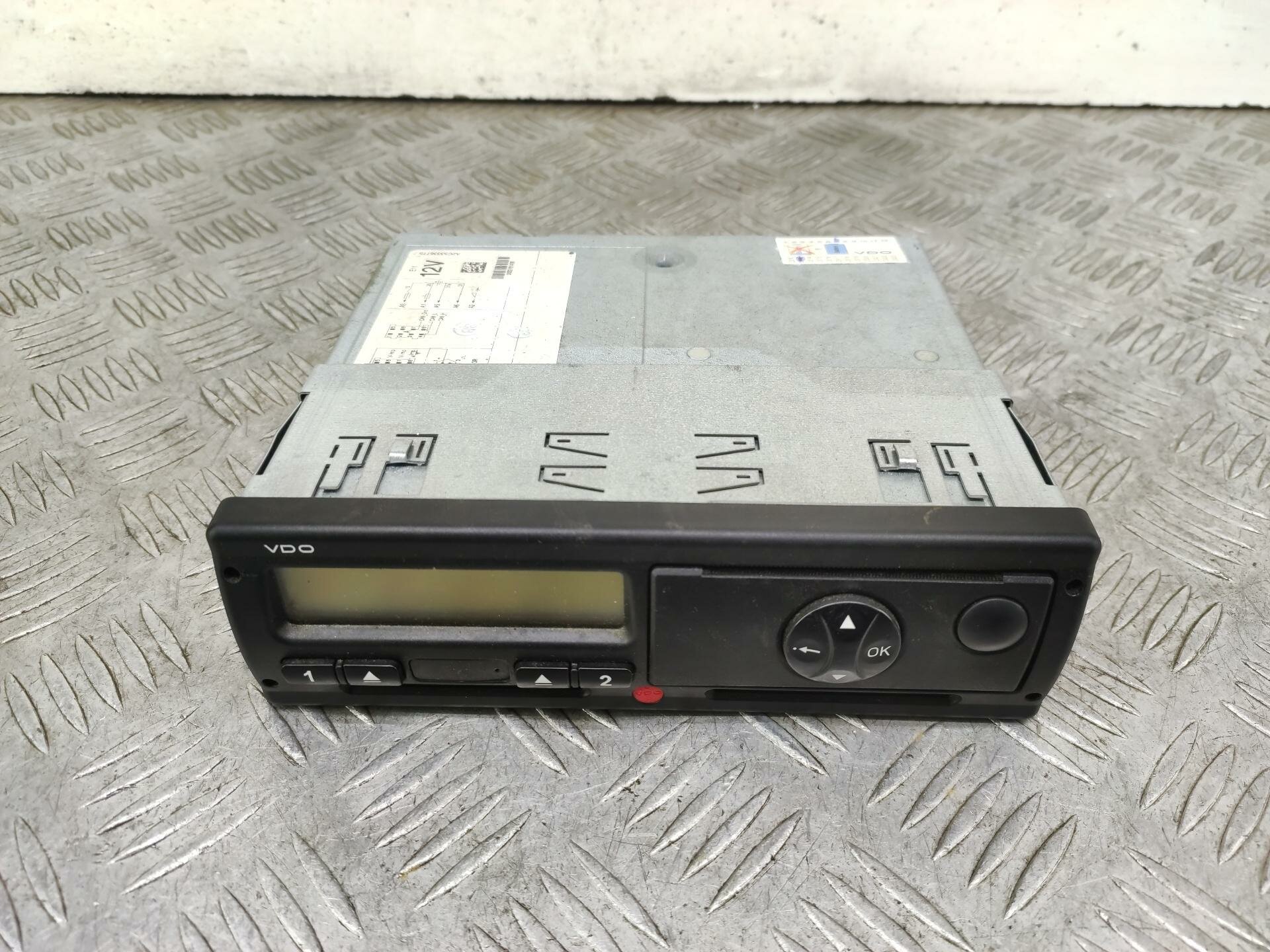 Тахограф Mercedes-Benz Sprinter W906 (2006 - 2014) D78052