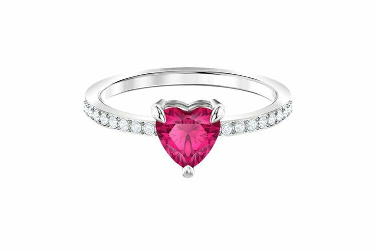 Кольцо помолвочное, кристаллы Swarovski