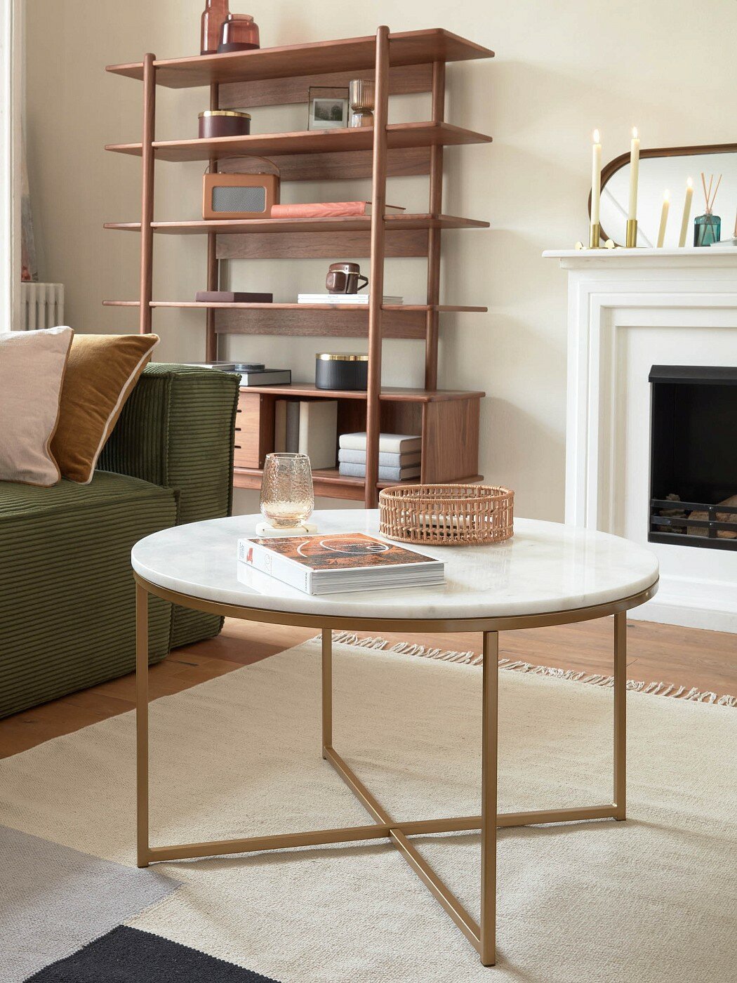 Журнальный столик La Forma Sheffield, мраморная столешница, 80 см