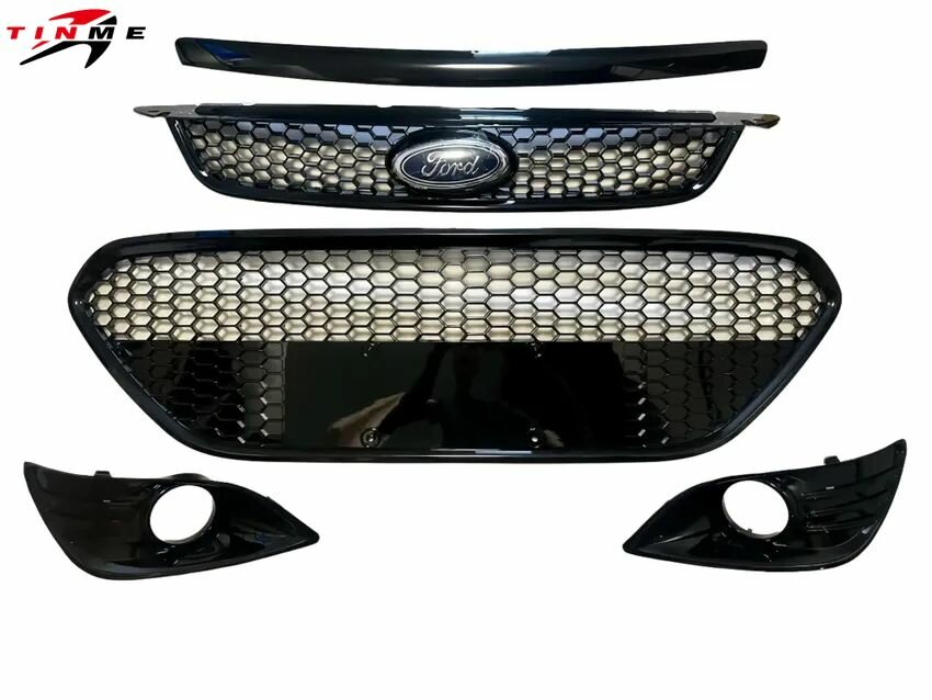 Решетка радиатора Ford (верх+низ) в сборе с фирменным значком, молдинг на капот и накладки ПТФ L+R, черный глянец