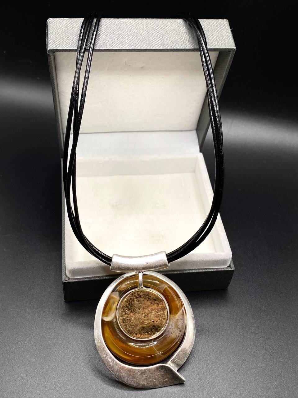 Чокер, эпоксидная смола