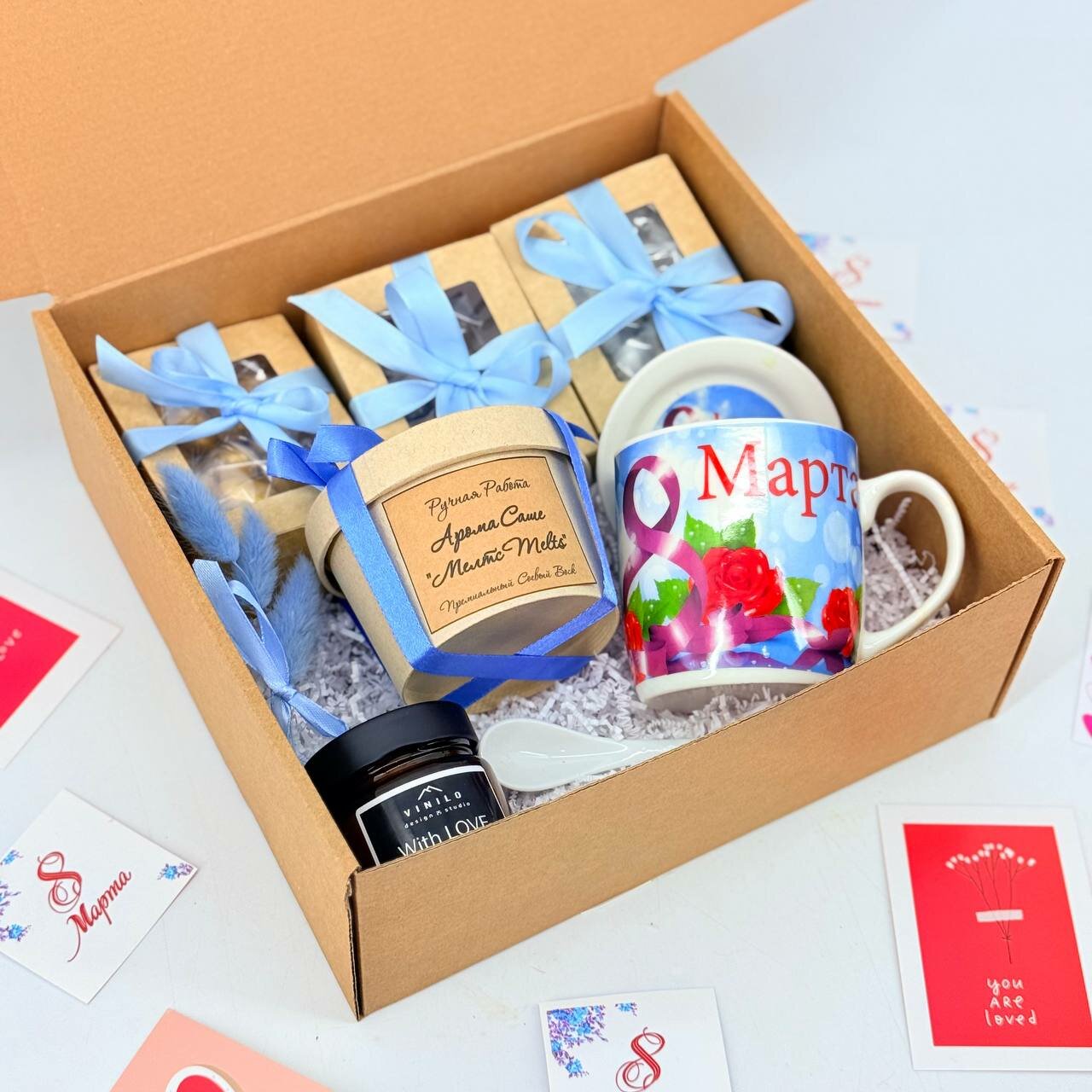 Подарок на 8 марта для мамы. Бокс подарочный с орехами, кружкой, саше мелтс и свечой ручной работы