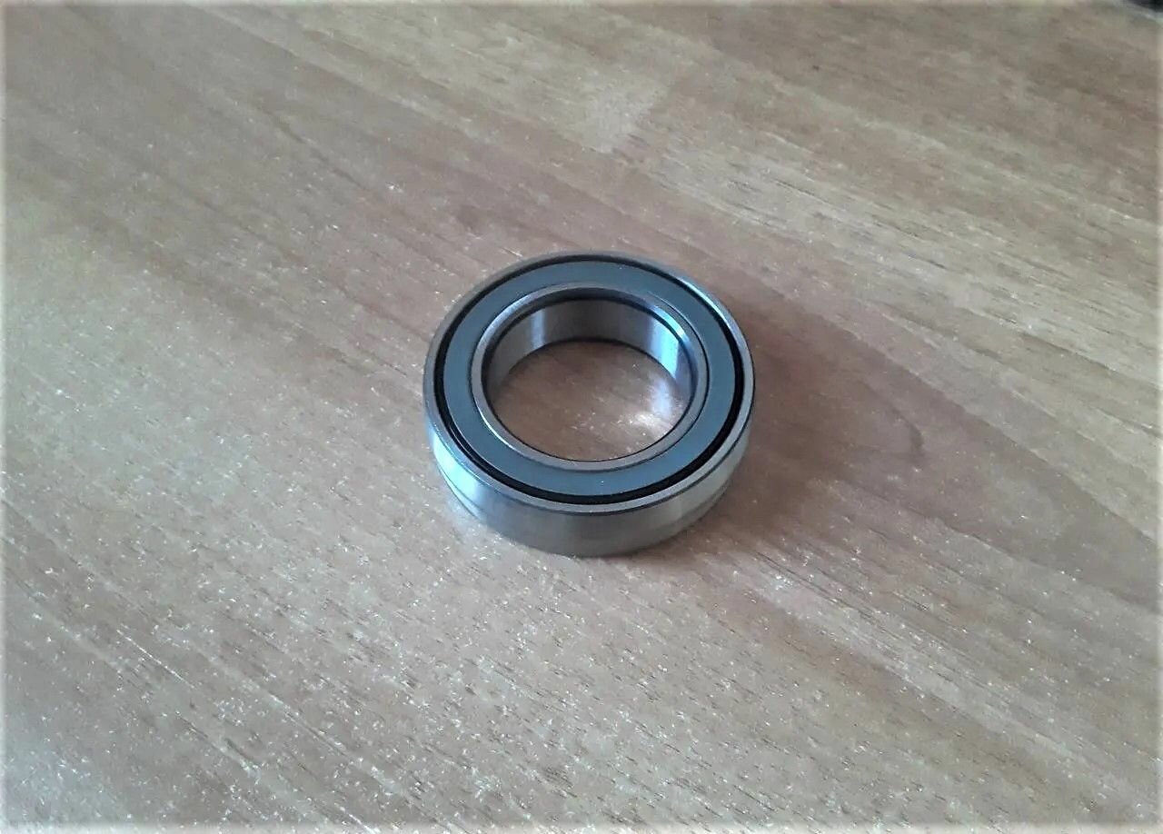 Подшипник подвесной правого переднего приводного вала на Форд Фокус 2, Фокус 3, Мондео 4, Куга 1, Мазда 3, Мазда 5, Вольво, на Лэнд Ровер Фрилендер 2