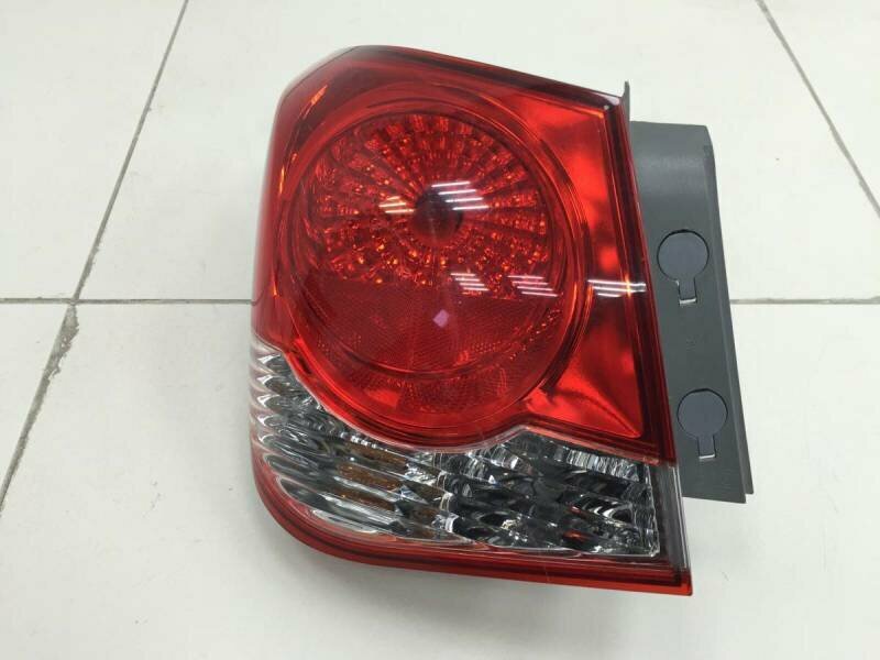 Фонарь задний наружный левый Chevrolet Cruze J300 2009-2016