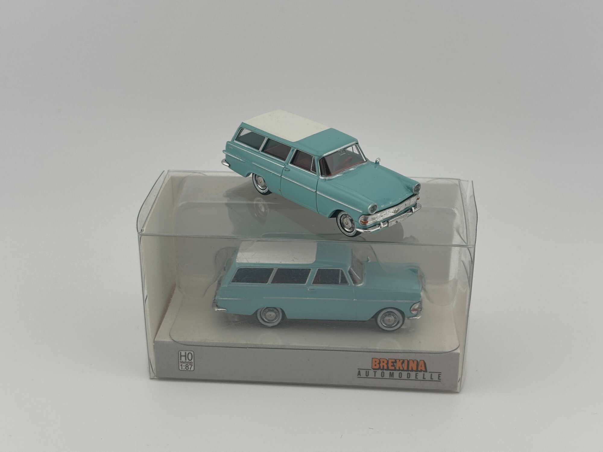 Модель автомобиля Brekina ho 1:87 opel