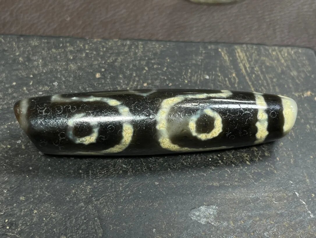 Старинные тибетские бусины Дзи с 6 глазами