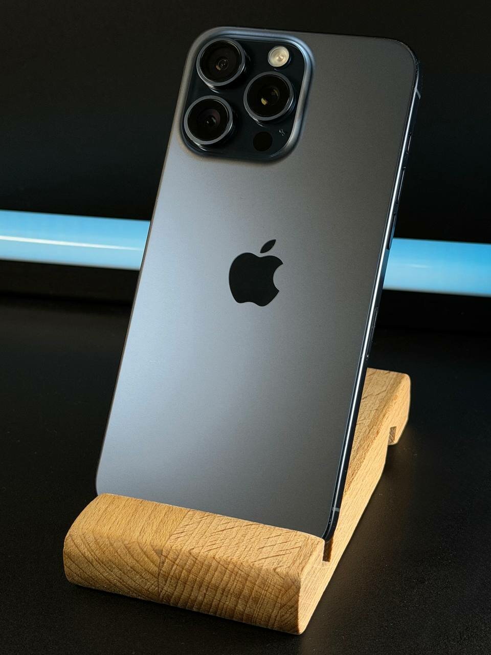 Смартфон Apple iPhone 15 Pro Max, 256gb, Blue Titanium, AH, nano SIM + eSIM