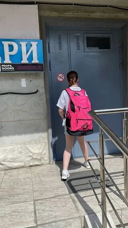 Arena Рюкзак Arena Pink-black, для плавания, 40 л, детский и взрослый, спортивный дорожный