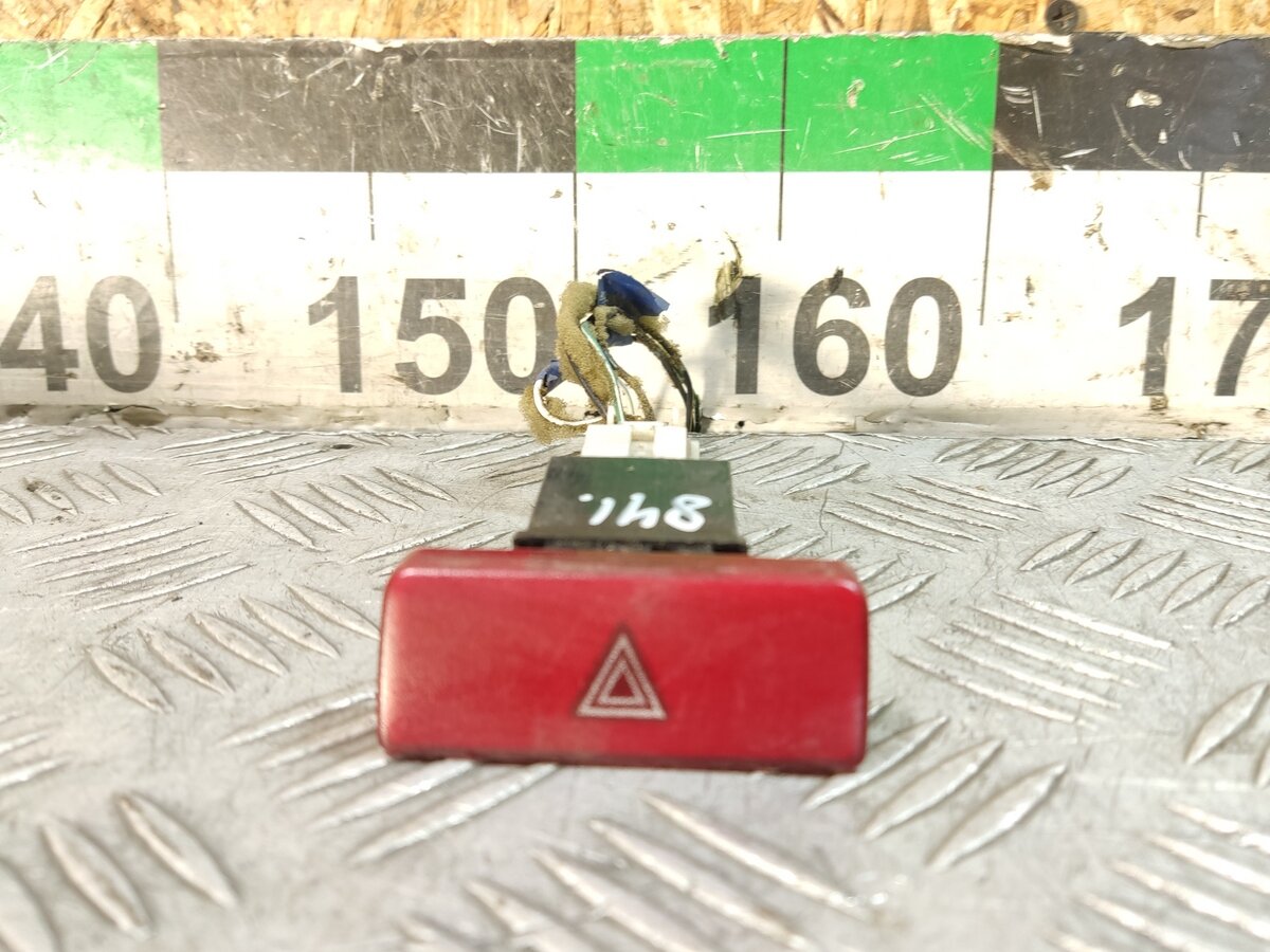 Кнопка аварийной сигнализации MITSUBISHI Lancer 9 MR406456
