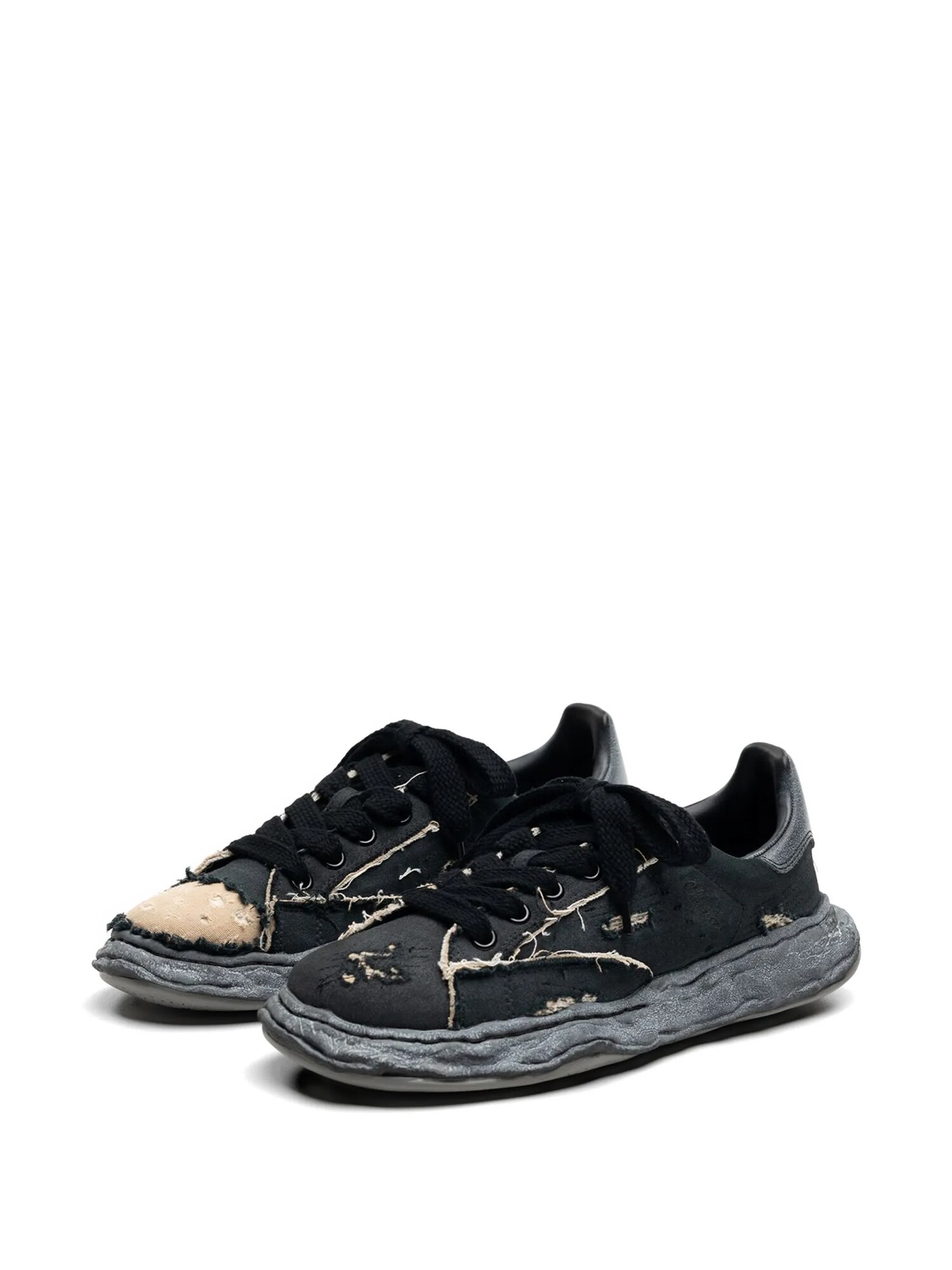 Кроссовки MAISON MIHARA YASUHIRO Distressed-effect chunky-sole sneakers, размер 46 — фото 1