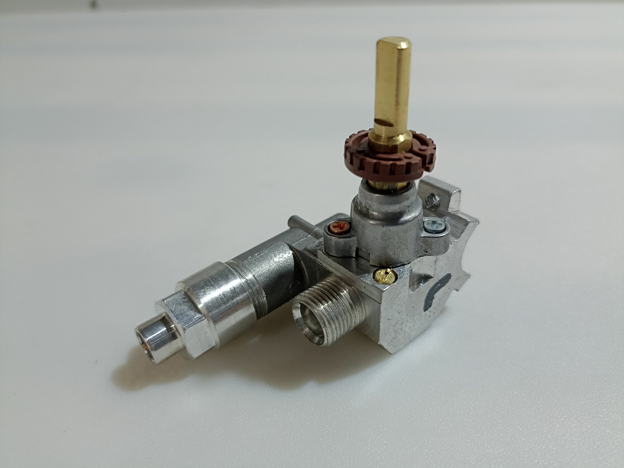 Кран газовый большой конф, для варочной поверхности газовой Simfer H60V41R516