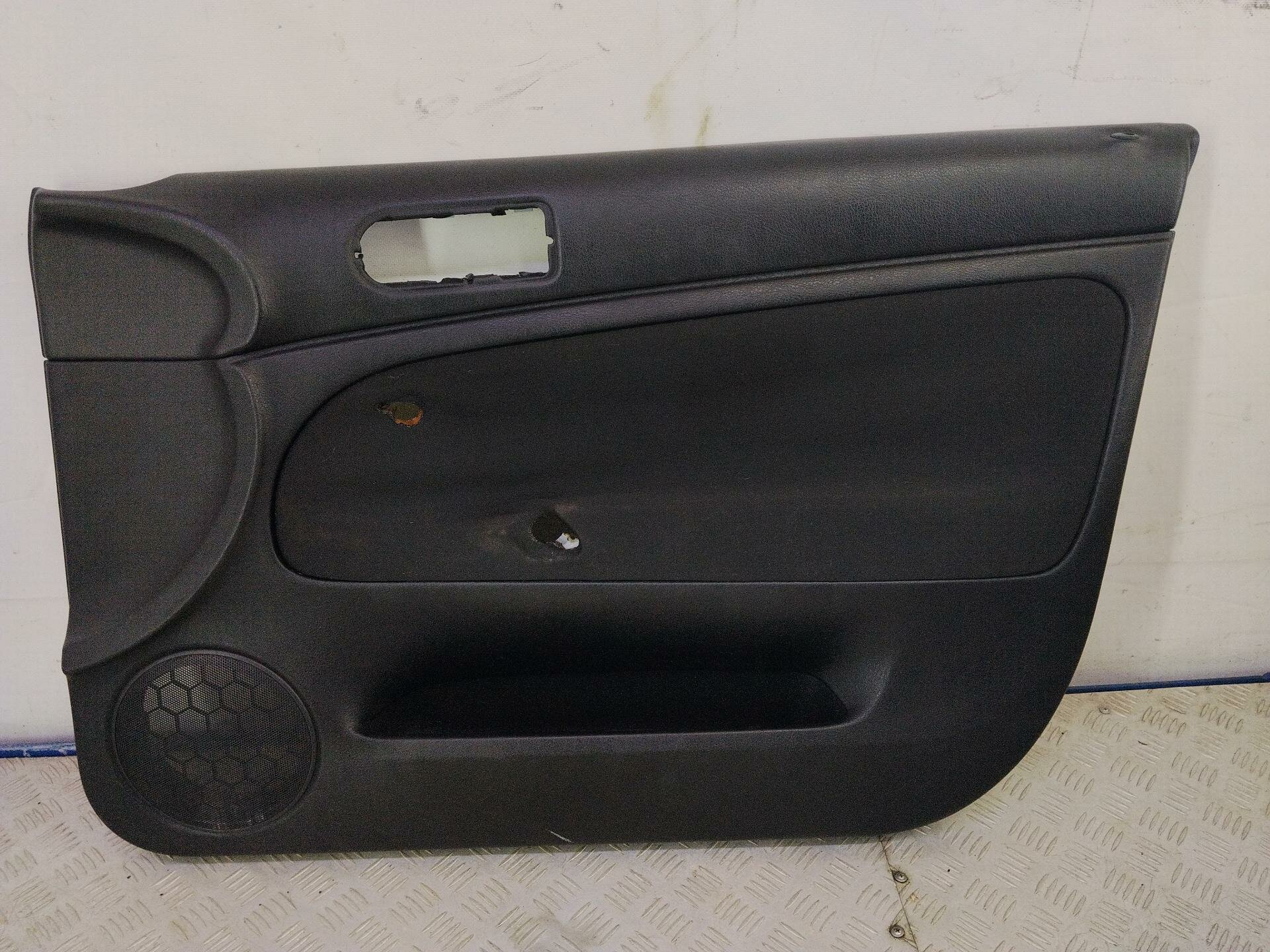 Обшивка двери передней правой Volkswagen Passat B5 рест. 2001 3B0867012