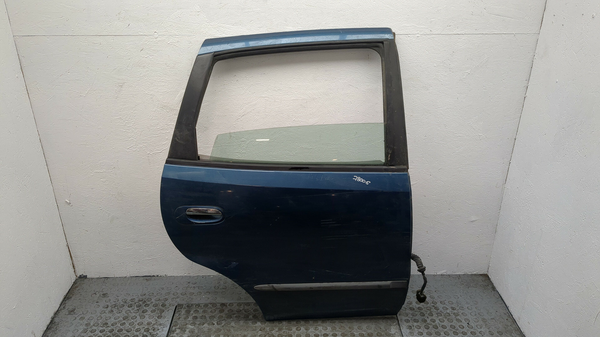 Дверь боковая (легковая) правая задняя Nissan Almera Tino Б/У