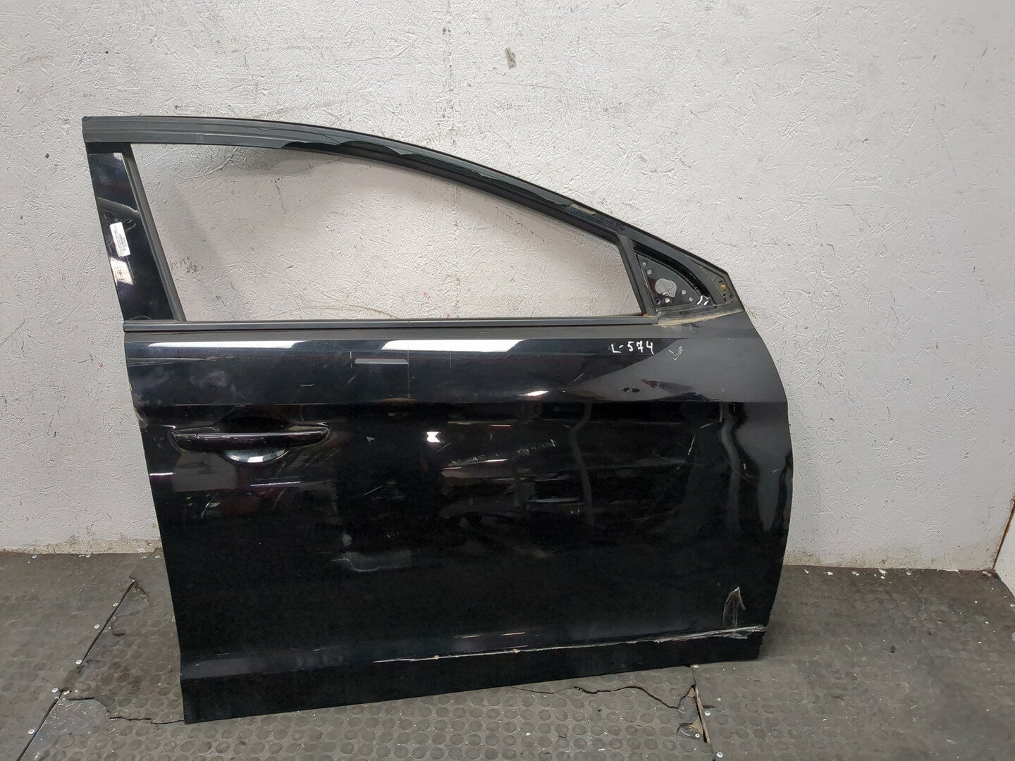 Дверь боковая (легковая) правая передняя Hyundai Elantra Б/У