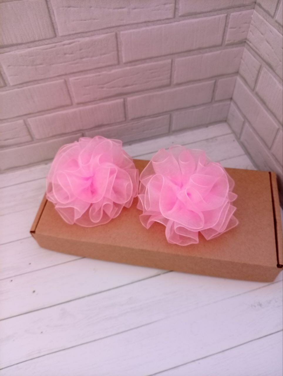 Бантики пушистые из органзы на зажимах 2 шт