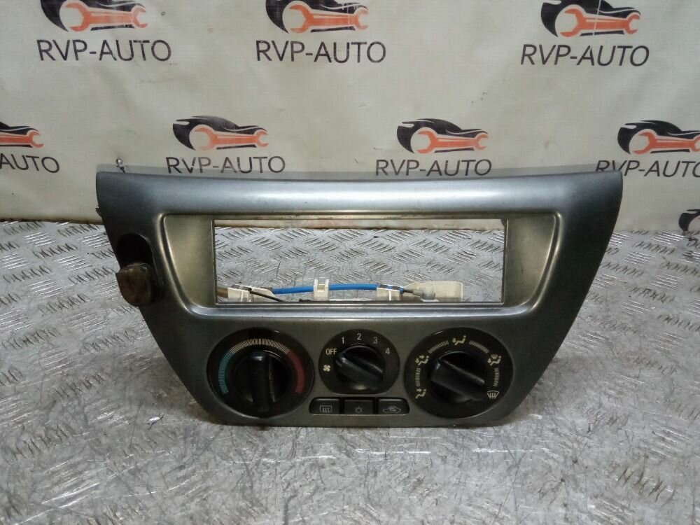 Блок управления отопителем Mitsubishi Lancer 9