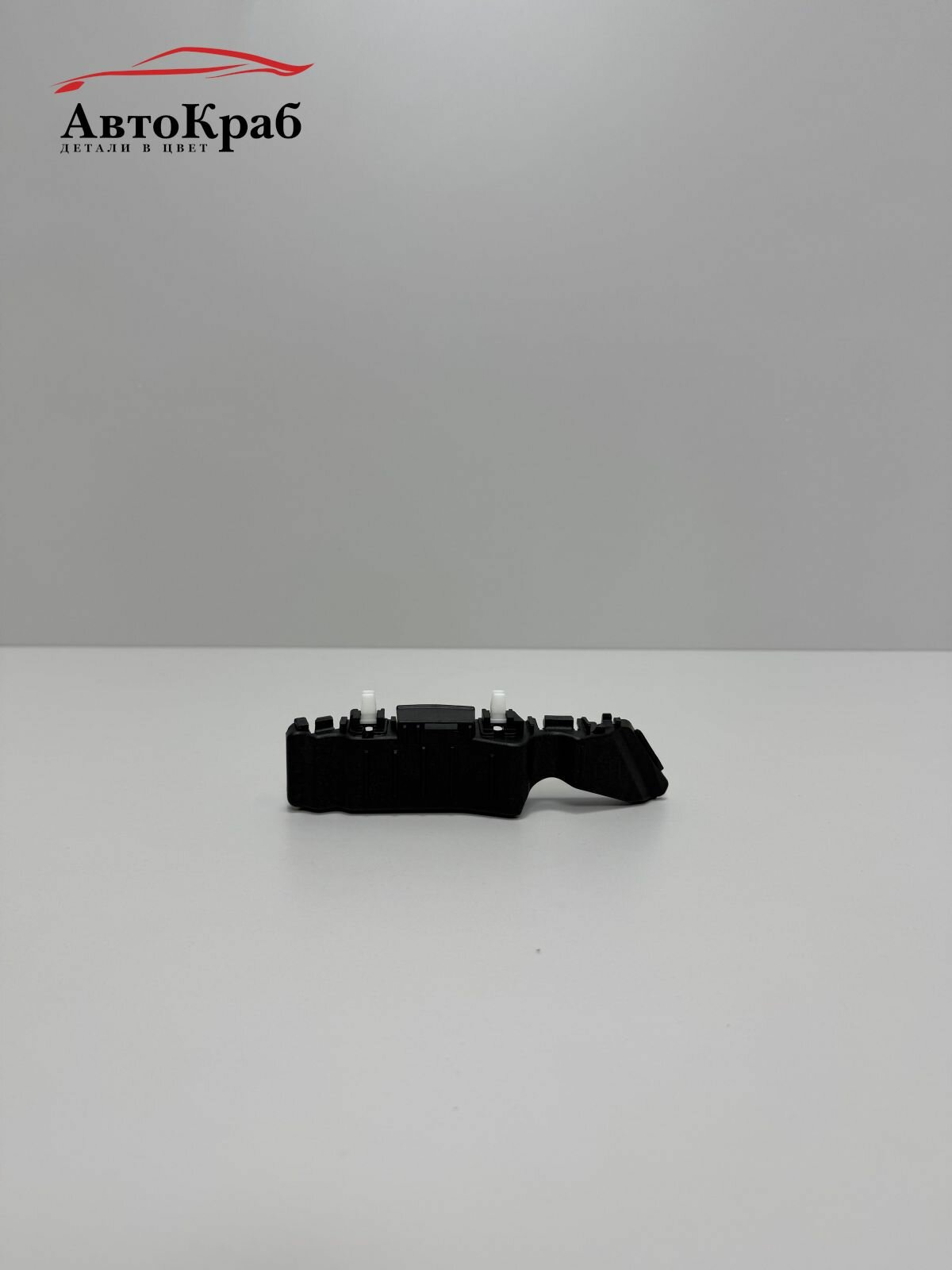 Кронштейн левый крепления переднего бампера Hyundai Solaris RB 2010-2017 Оригинал