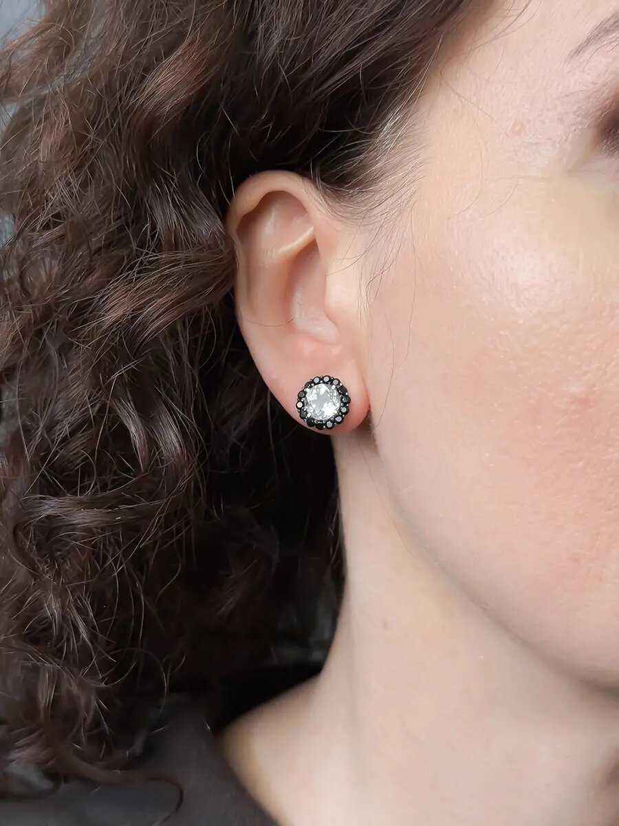 Серьги пусеты, серебро, 925 проба, родирование, чернение, горный хрусталь, шпинель