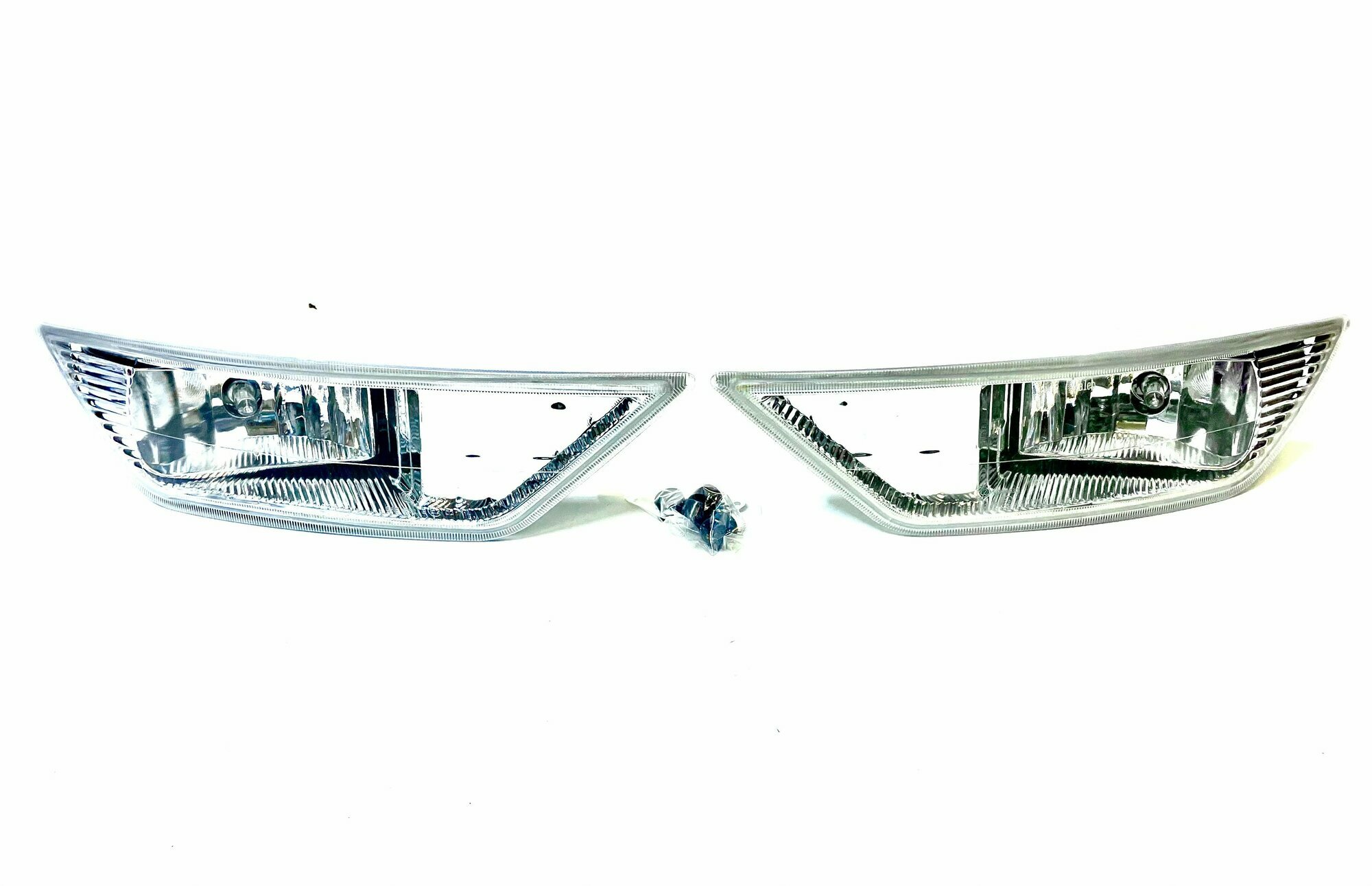 Фары противотуманные Daewoo Nexia N150 комплект левая и правая