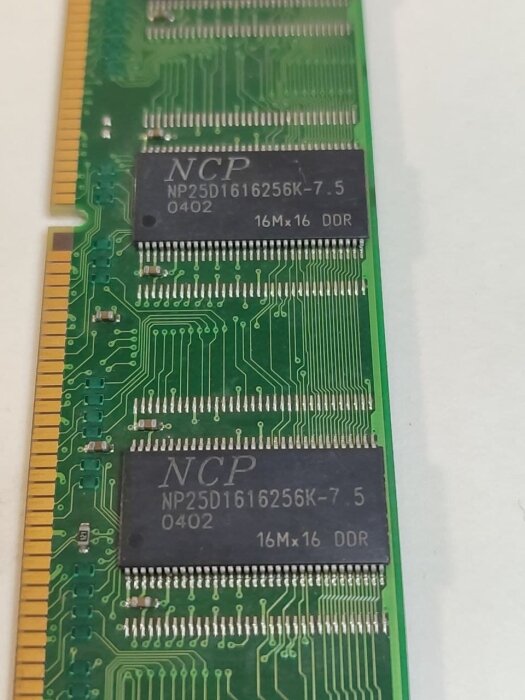 Оперативная память DDR1 128Mb PC2100 NCP NC6658