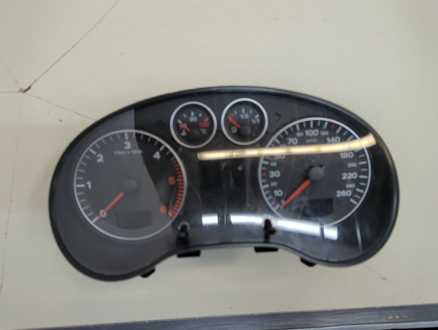 Приборная панель Audi A3 (8P) Б/У