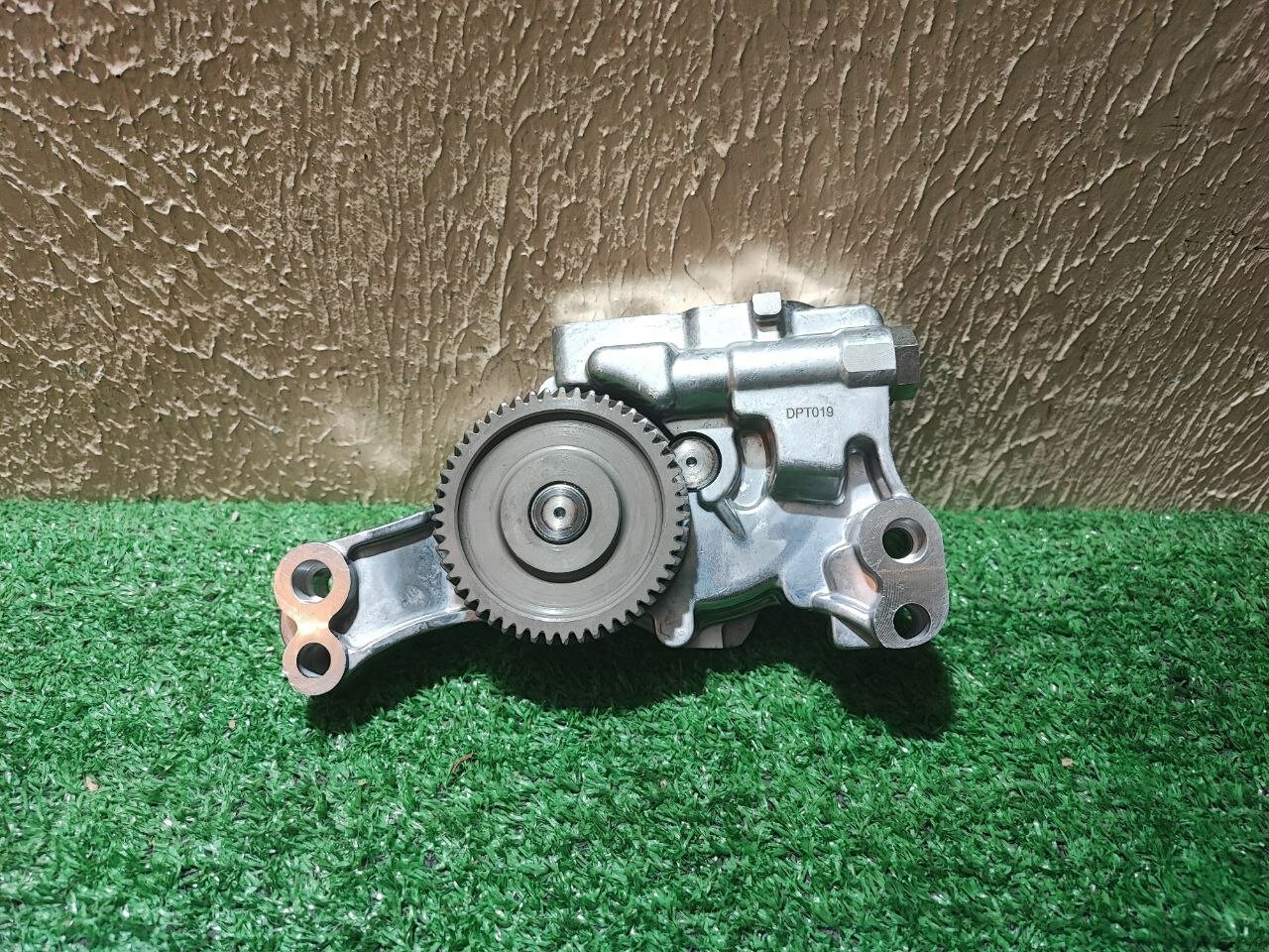 Масляный насос Toyota 1G beams 15100-70050