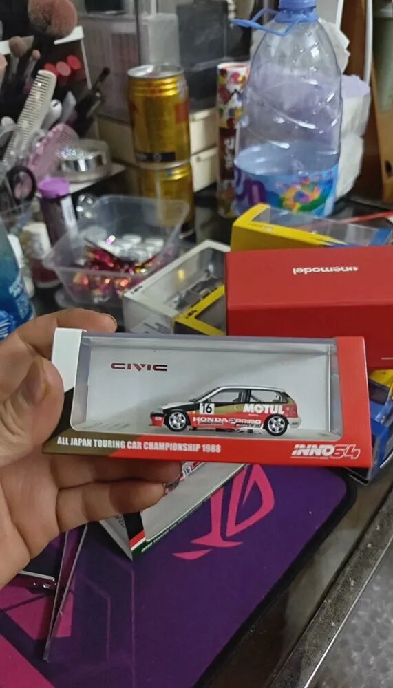 Машинка INNO 1:64 HONDA CIVIC Si E-AT Gr.A #16 MUGEN MOTUL - JTC 1988