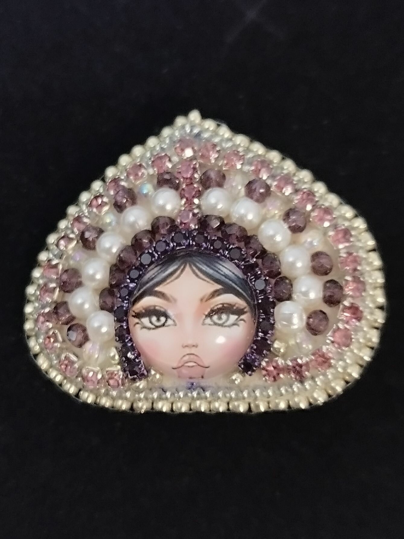 Брошь, стекло, стразы