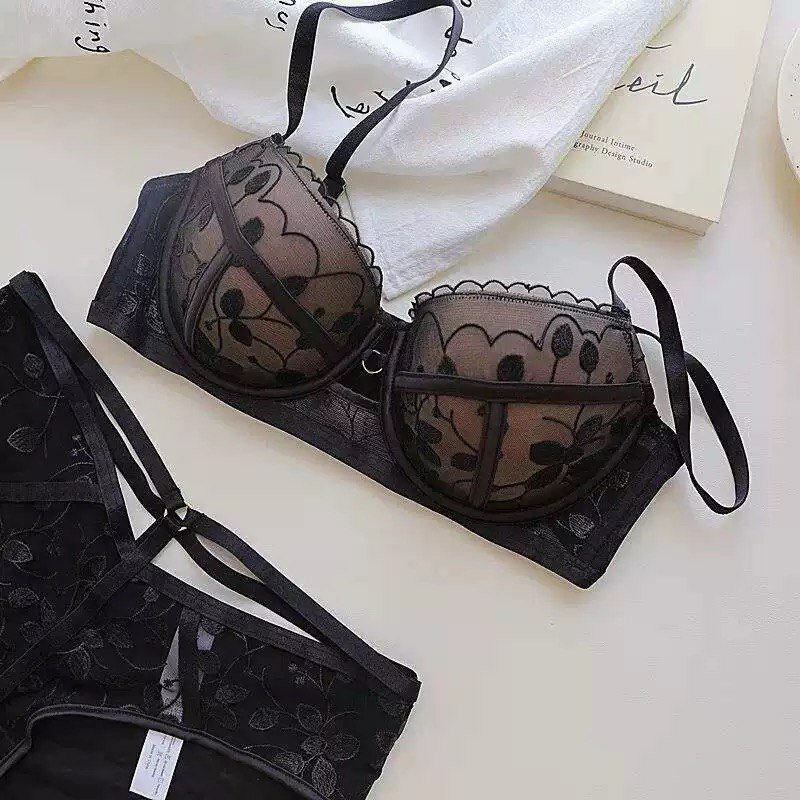 Комплект нижнего белья