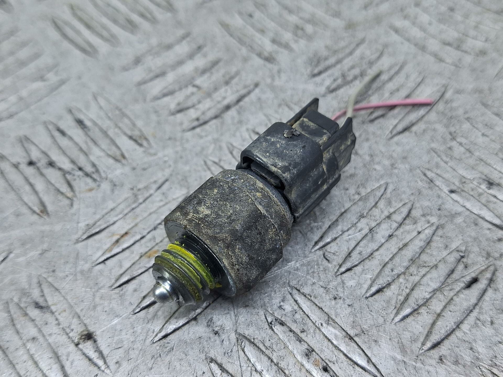 Датчик заднего хода (лягушка) Hyundai H1 Grand Starex 2008